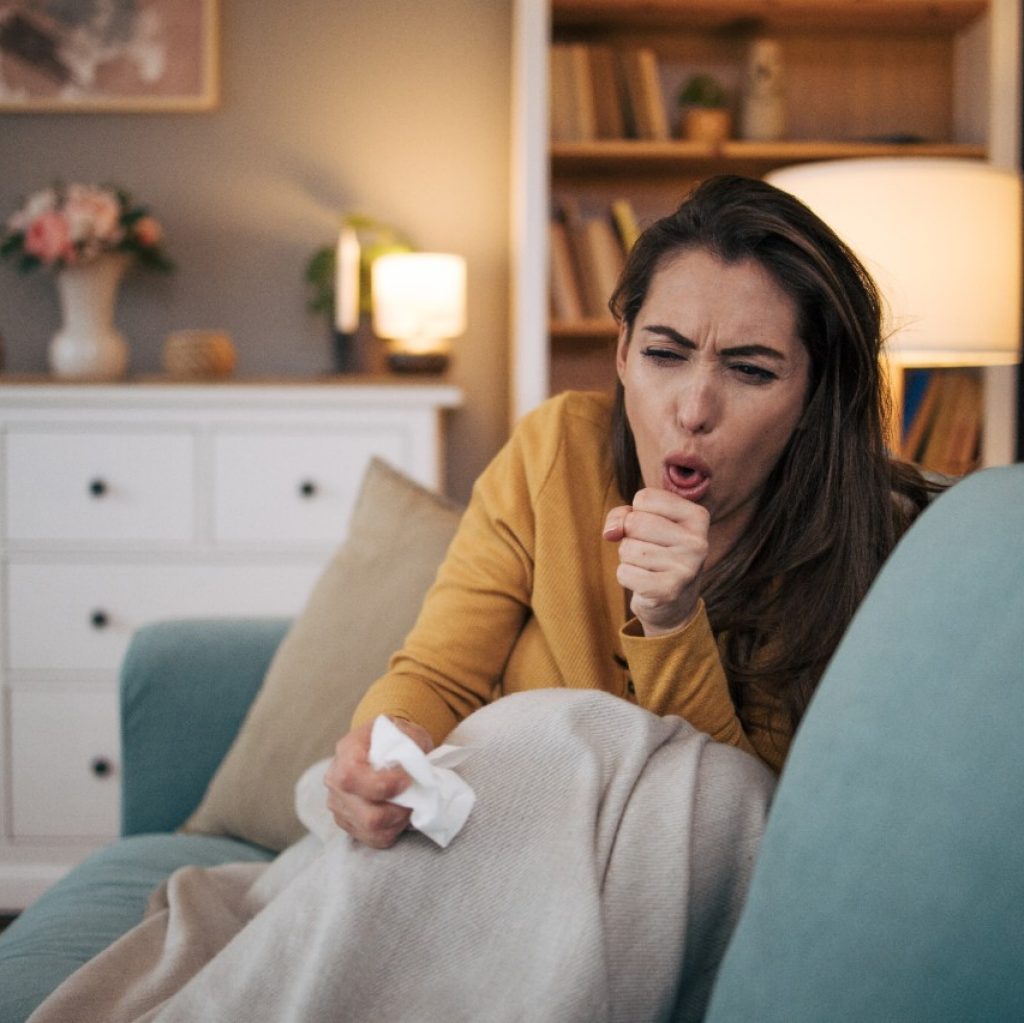 Dry coughs: what helps alleviate them? - Helsana